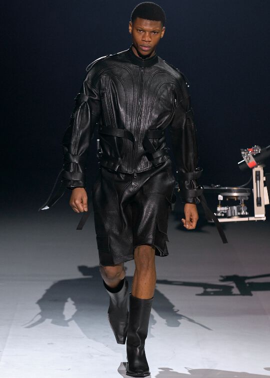 Mugler Fashion | Exquisite Luxury Fashion | Mugler UK